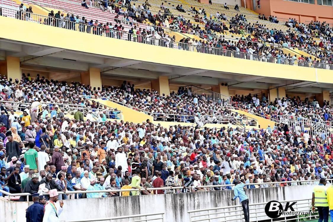 Gine: Alhajji Alseyni Dalaba BARI, hooreejo Dental Fulɓe e Haali-Pular ...