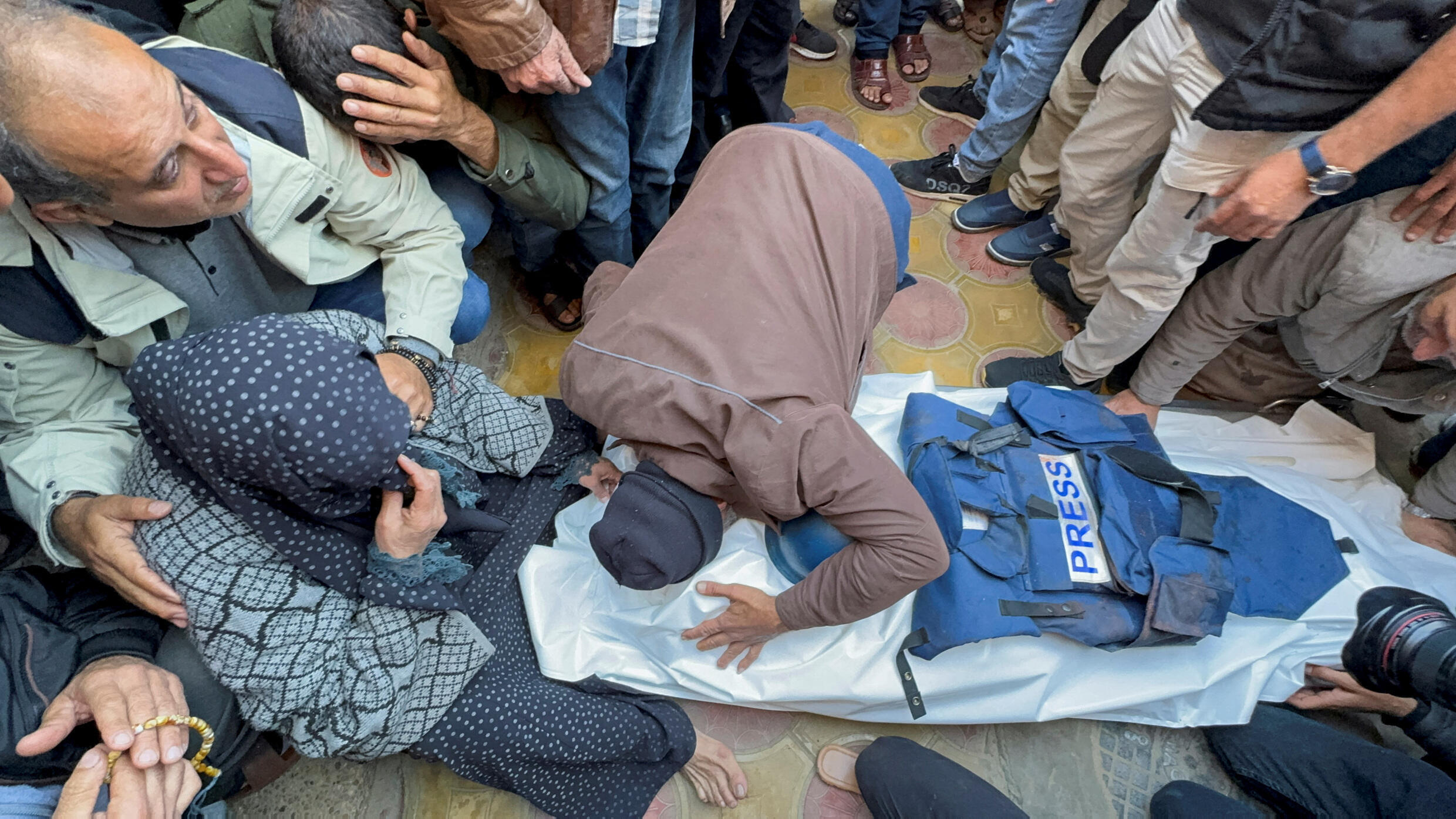 Gaza, el lugar más peligroso para ejercer el periodismo - Enfoque ...