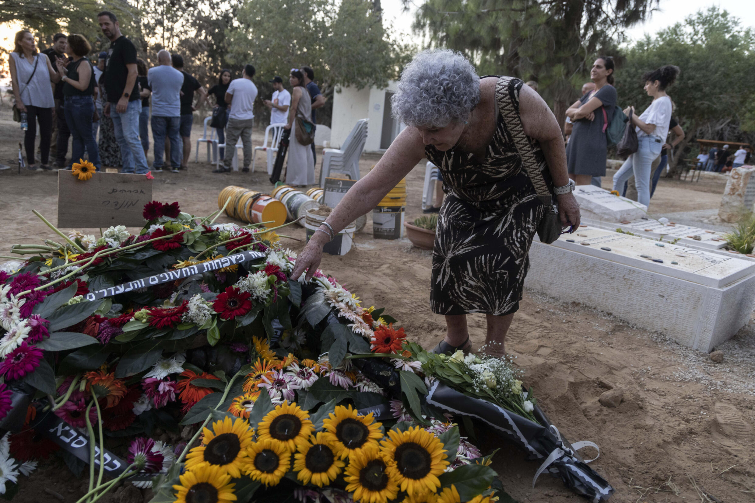 Anger, despair as Israelis bury hostages who died in captivity