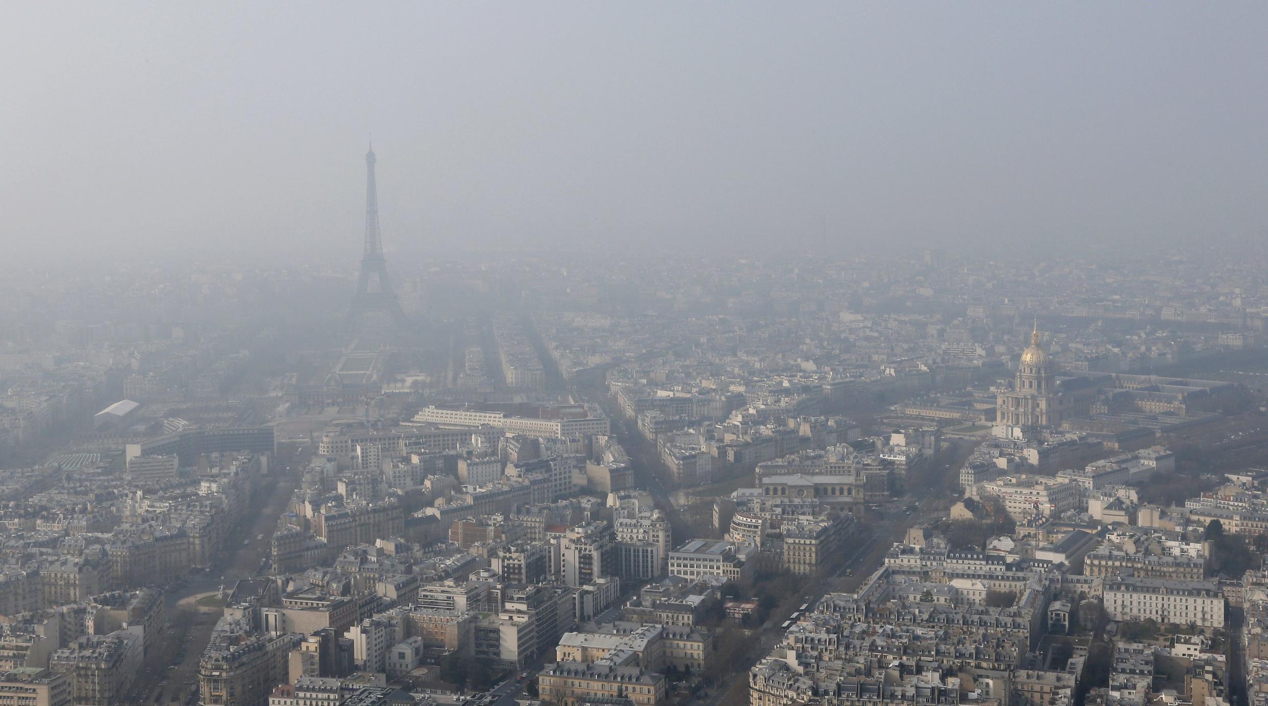 Canicule en France: pollution à l’ozone, circulation différenciée à Paris