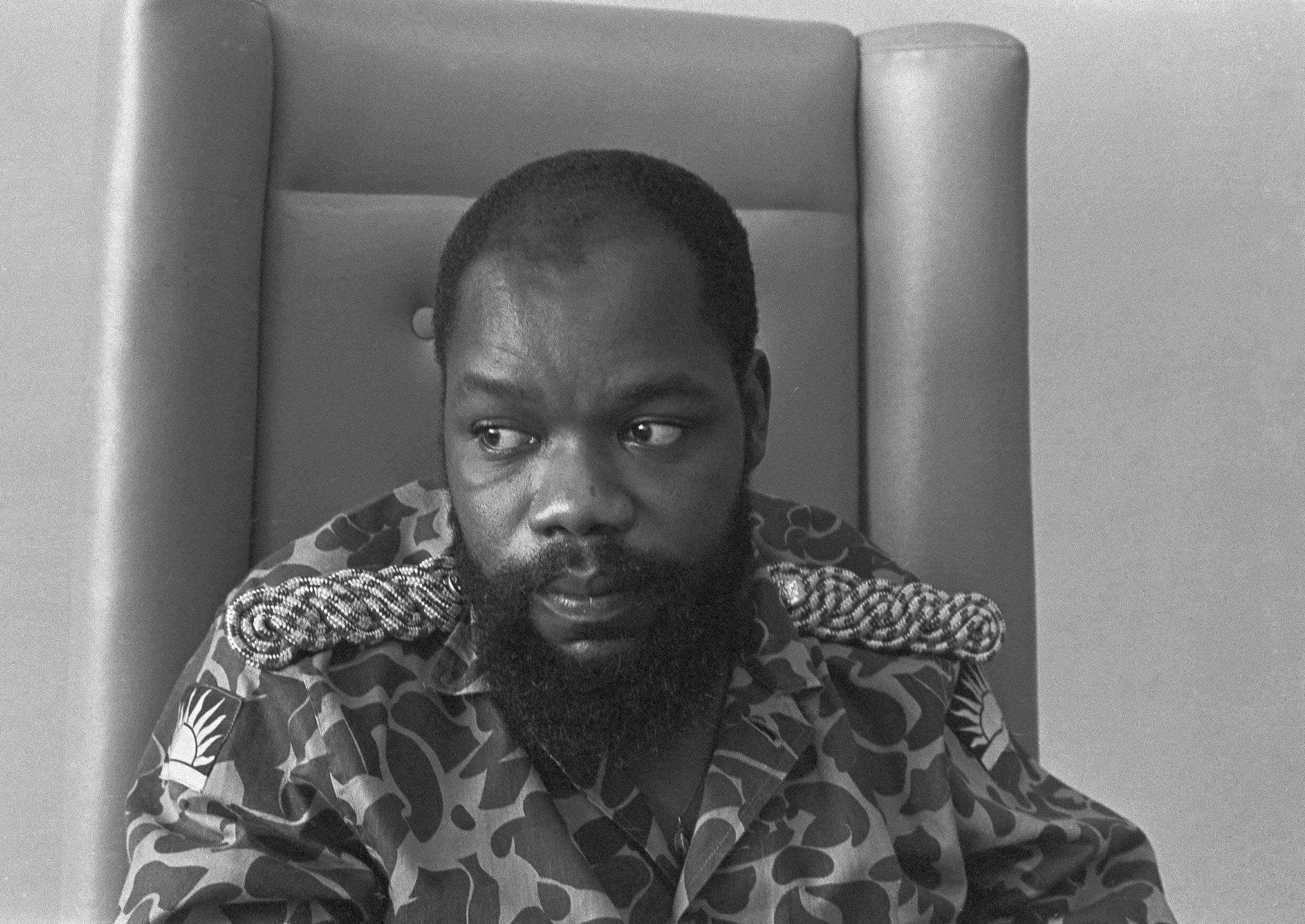 Odumegwu Emeka Ojukwu, la fin du Biafra (3&4) - Archives d'Afrique