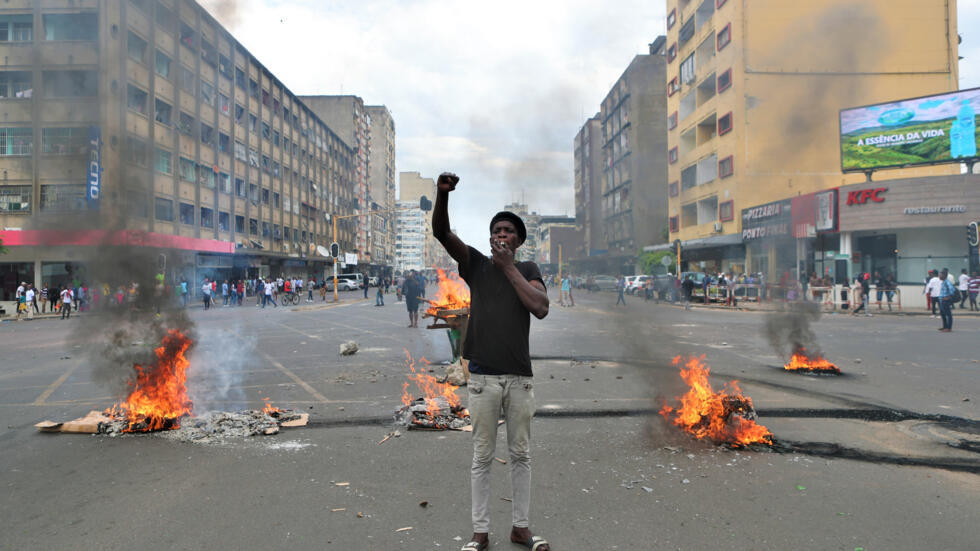 Moçambique volta a megulhar no caos pós-eleitoral - Semana em África