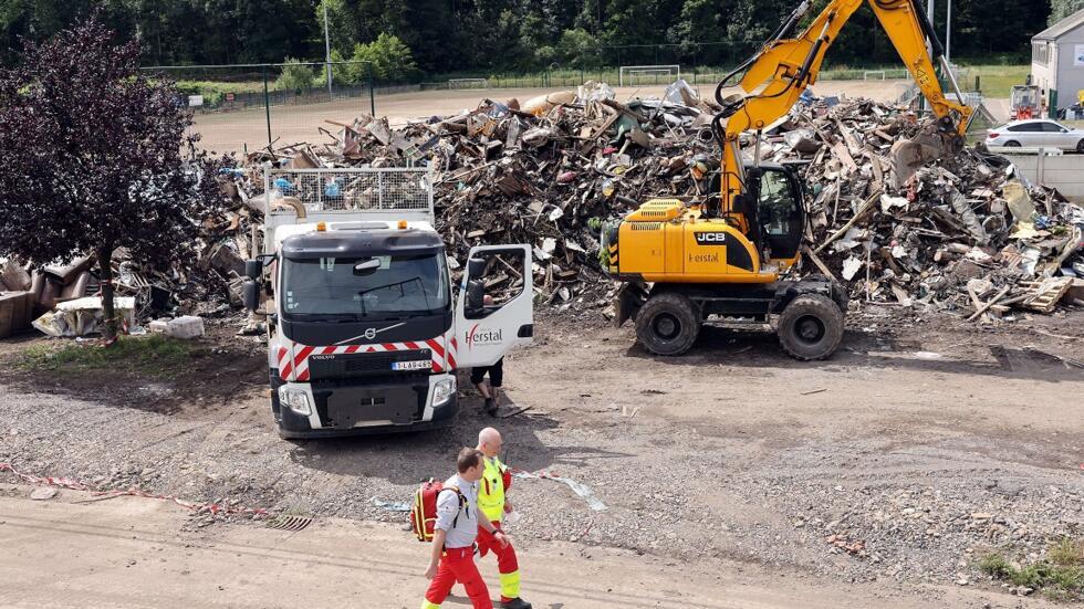 Belgique: un mois après les inondations, Trooz entame sa lente ...