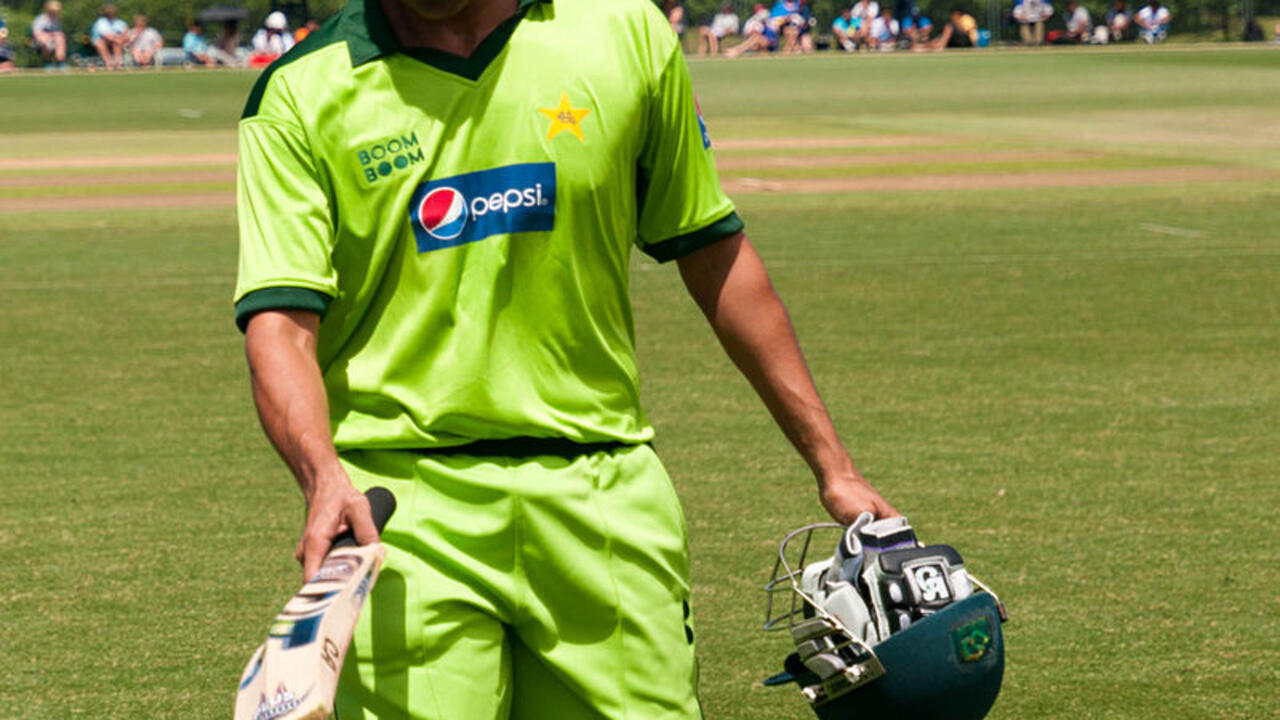 Younis Khan runs his 10,000th in Test match against West Indies