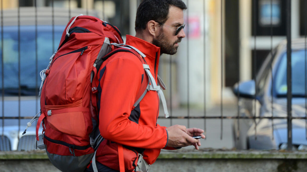 French rogue trader prison term upheld, €4.9 bn fine cancelled - RFI