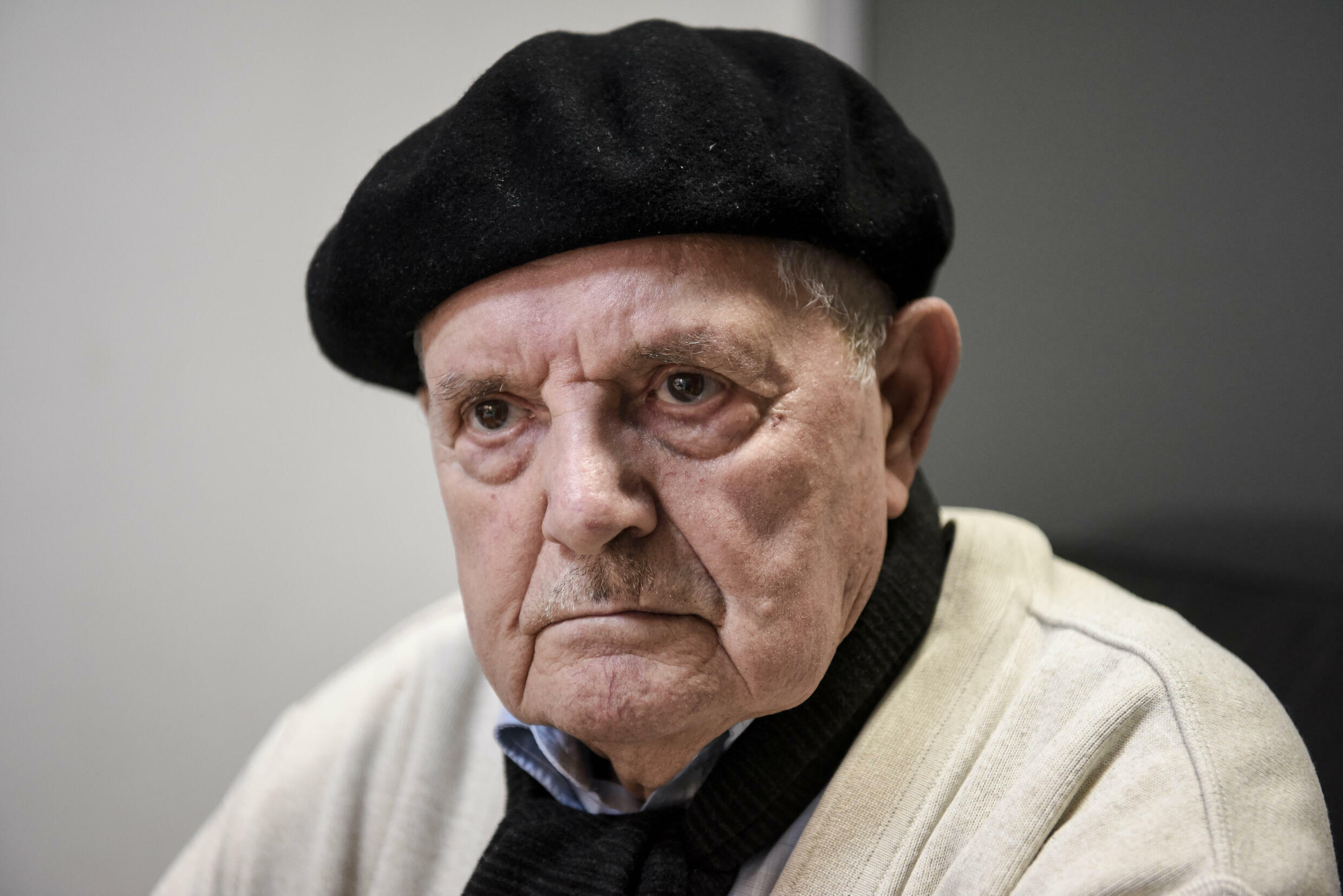 Las familias siguen buscando a los desaparecidos durante la guerra de ...