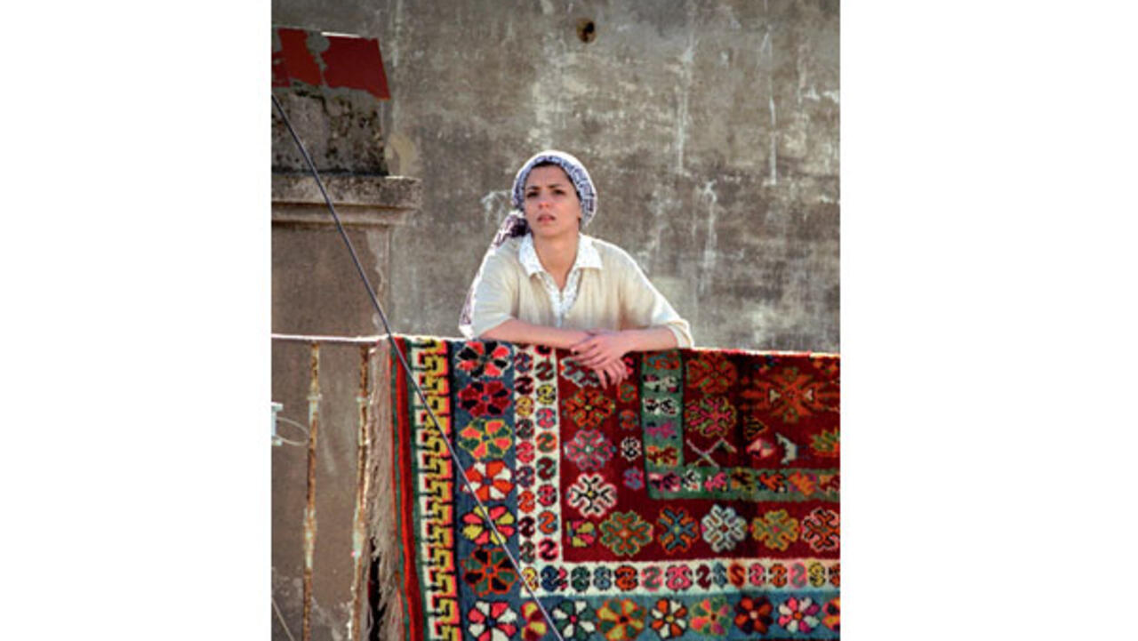 2 - Les Terrasses, de Merzak Allouache : un portrait au vitriol de l ...