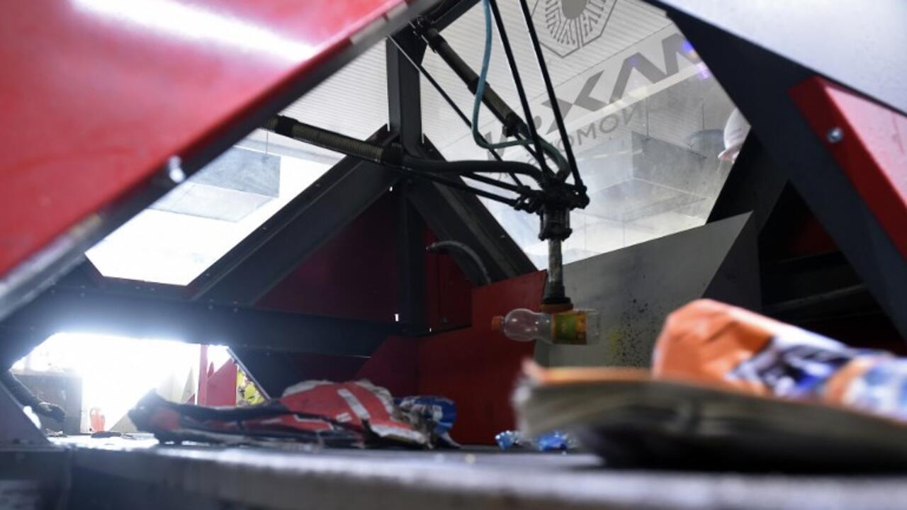 Max - the robot recycler who outperforms humans