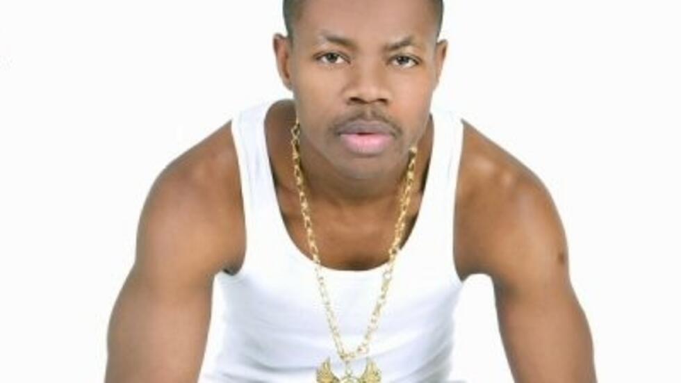 Découvrez le nouveau single de l'artiste Top-One Frisson (2) - Couleurs tropicales