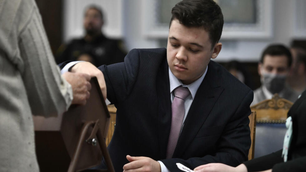 États-Unis: Kyle Rittenhouse, le tireur de Kenosha, acquitté