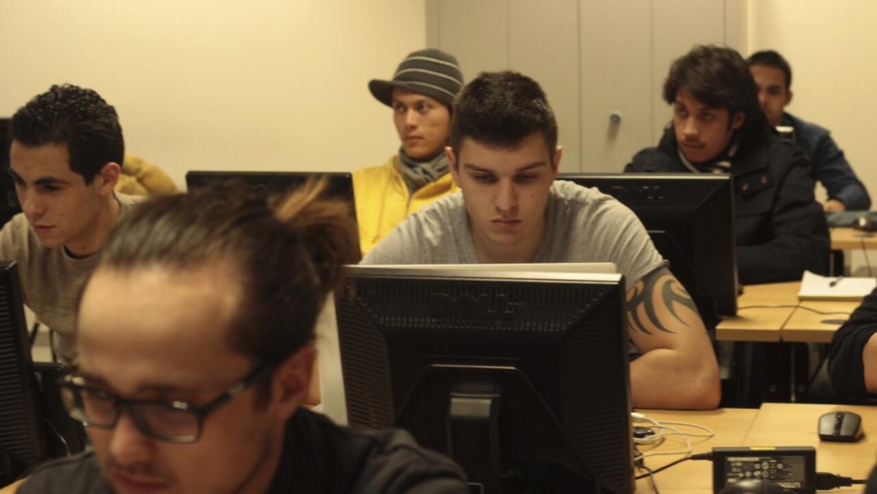 Hacking éthique : penser comme les pirates pour mieux les contrer - RFI