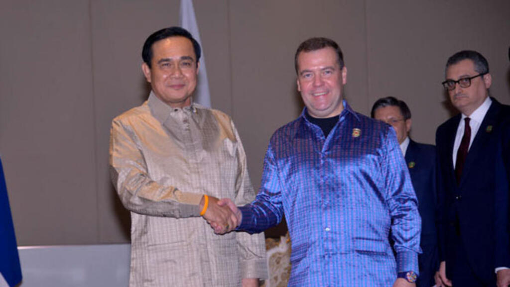 Bangkok bị cô lập, Nga chen chân vào Thái Lan