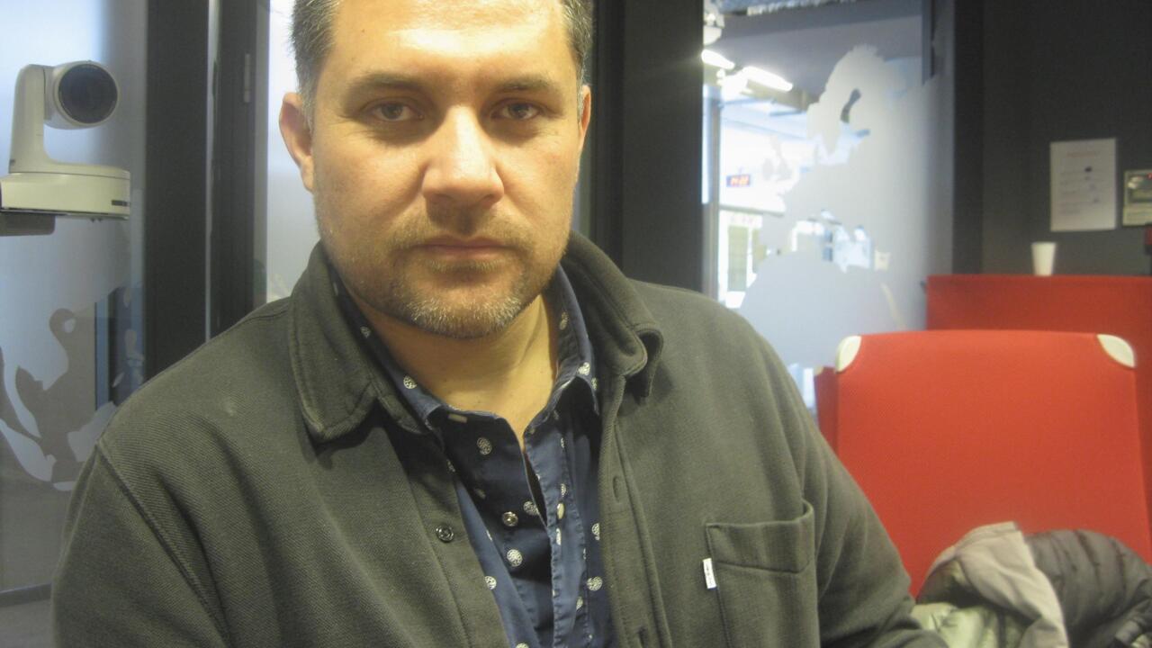 Guillermo Calderón, abre su “Escuela” en París - El Invitado de RFI