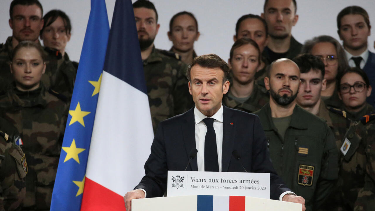 Macron announces plans to boost French defence spending to €400bn