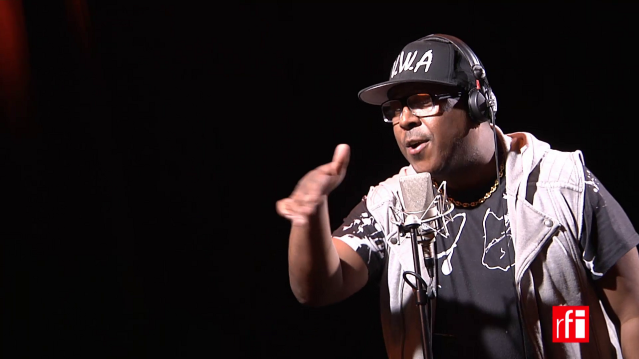 Les Neg Marrons chantent «Le monde bouge» - Couleurs tropicales - RFI