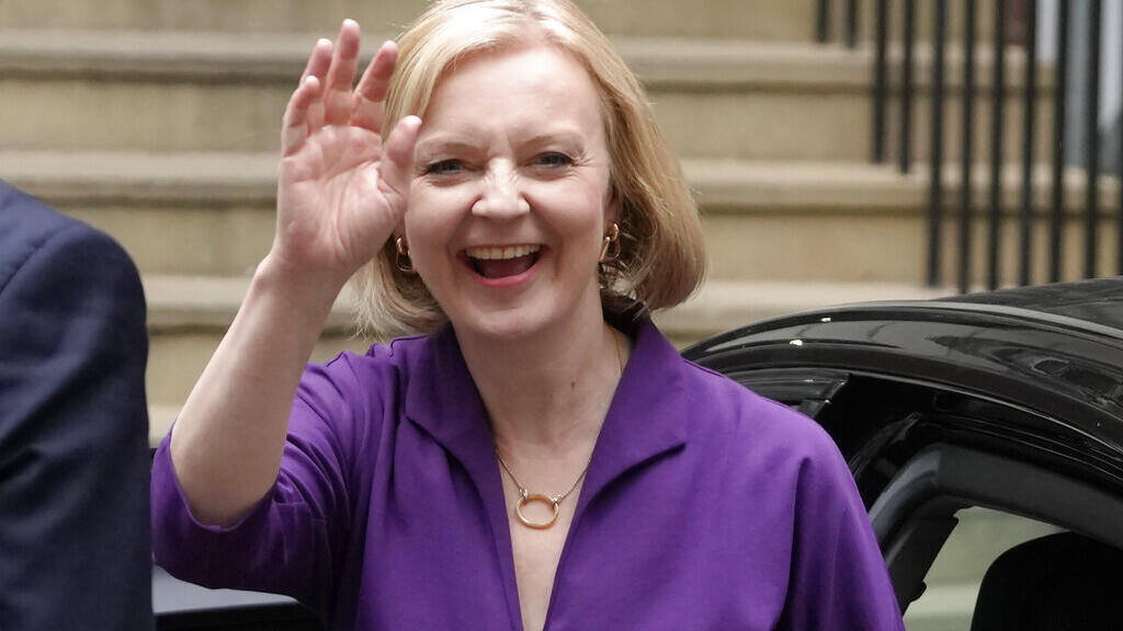 Liz Truss to become British Prime Minister after winning party vote