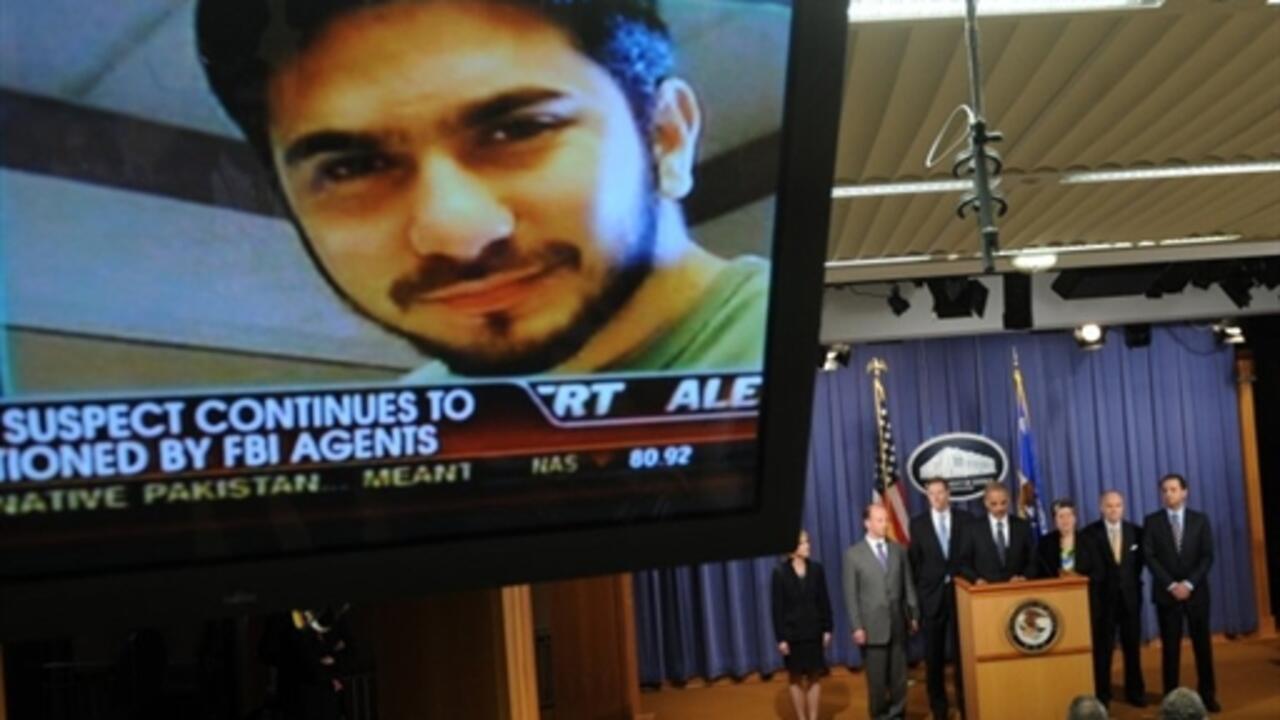 Times Square bomber charged, claims training in Waziristan