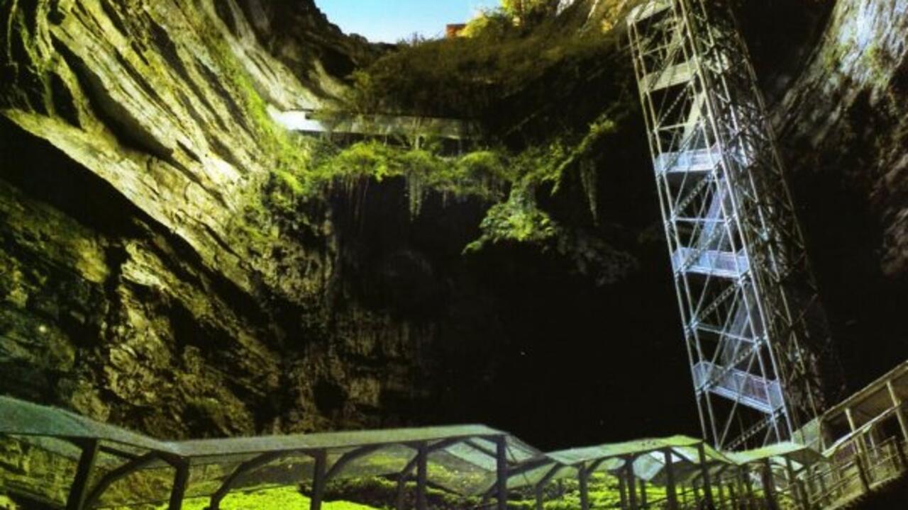 La gruta de Padirac, una maravilla geológica - Mundo Ciencia - RFI