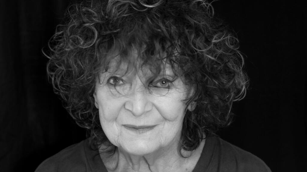 Claudie Hunzinger compose un roman d'amour sur le merveilleux et le son ...