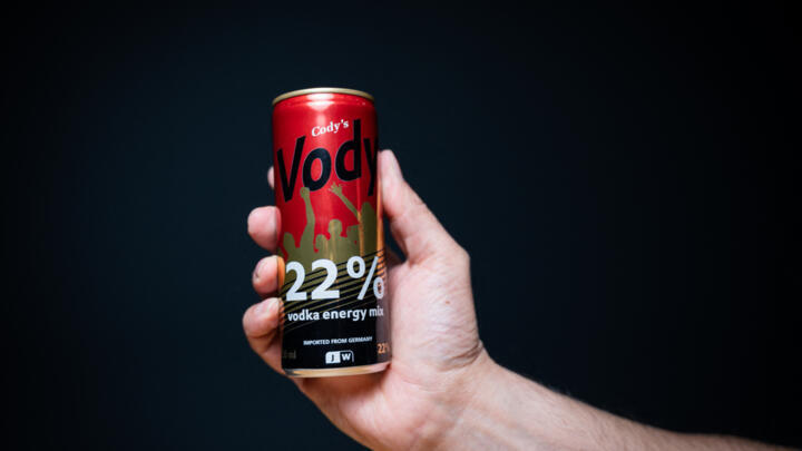 Pháp : Thức giải khát Vody hay rượu vodka trá hình