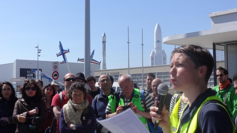 Toxic tours visit polluted sites around Paris - Spotlight on France