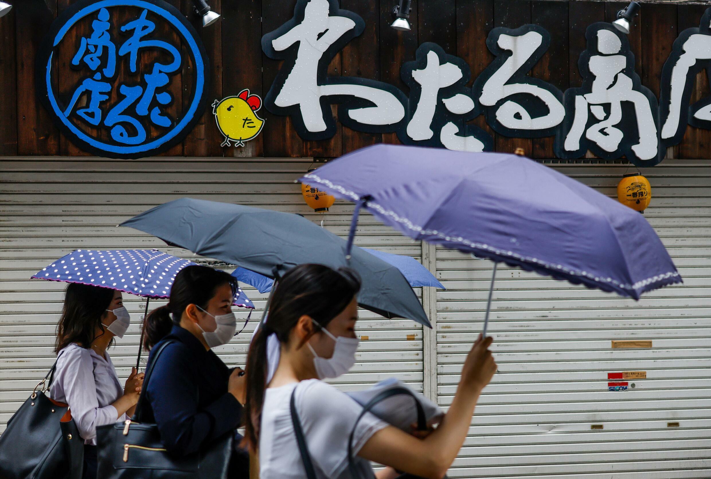 Tens of thousands urged to evacuate as heavy rain hits Japan - RFI