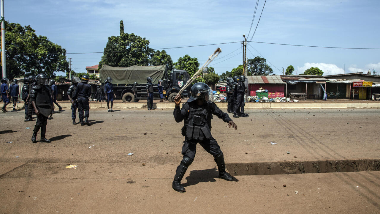 Guinée: controverse après la mort d'un opposant politique en prison à ...