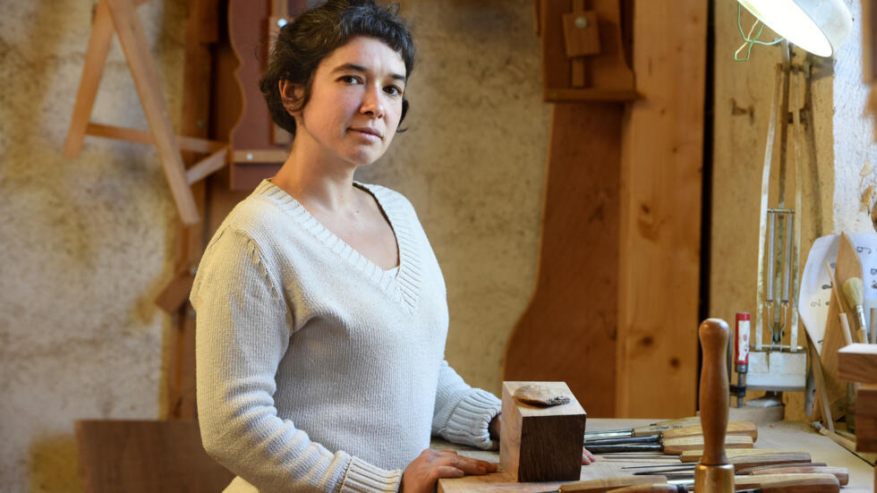 Claire Salin et ses créations où le bois et la laine se retrouvent ...