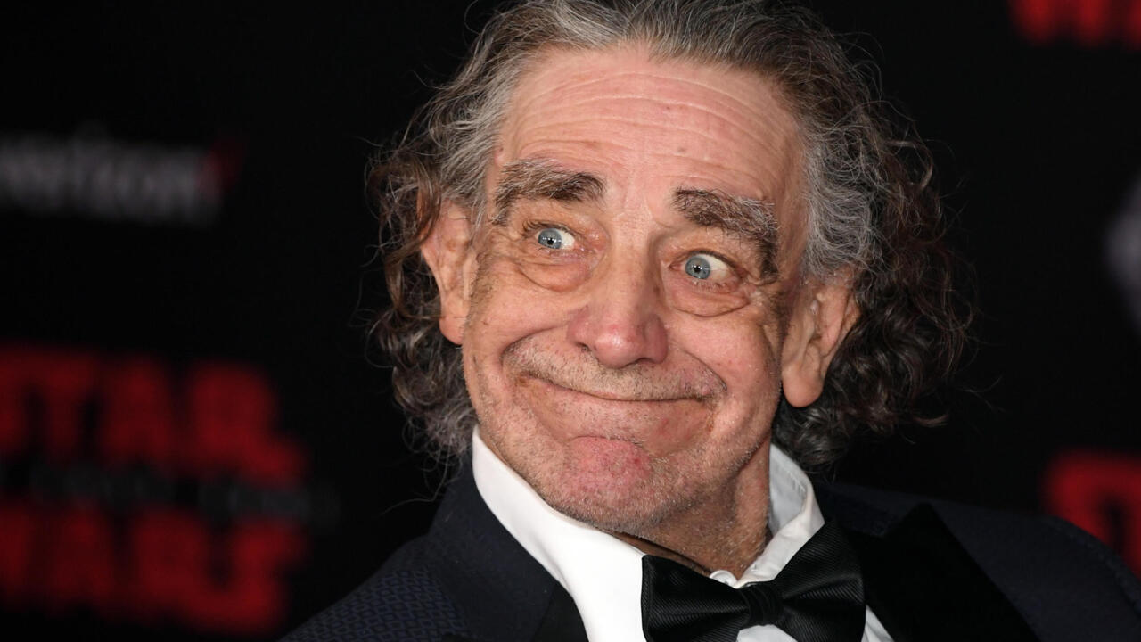 Tributes pile in for Peter Mayhew, the actor who played Chewbacca