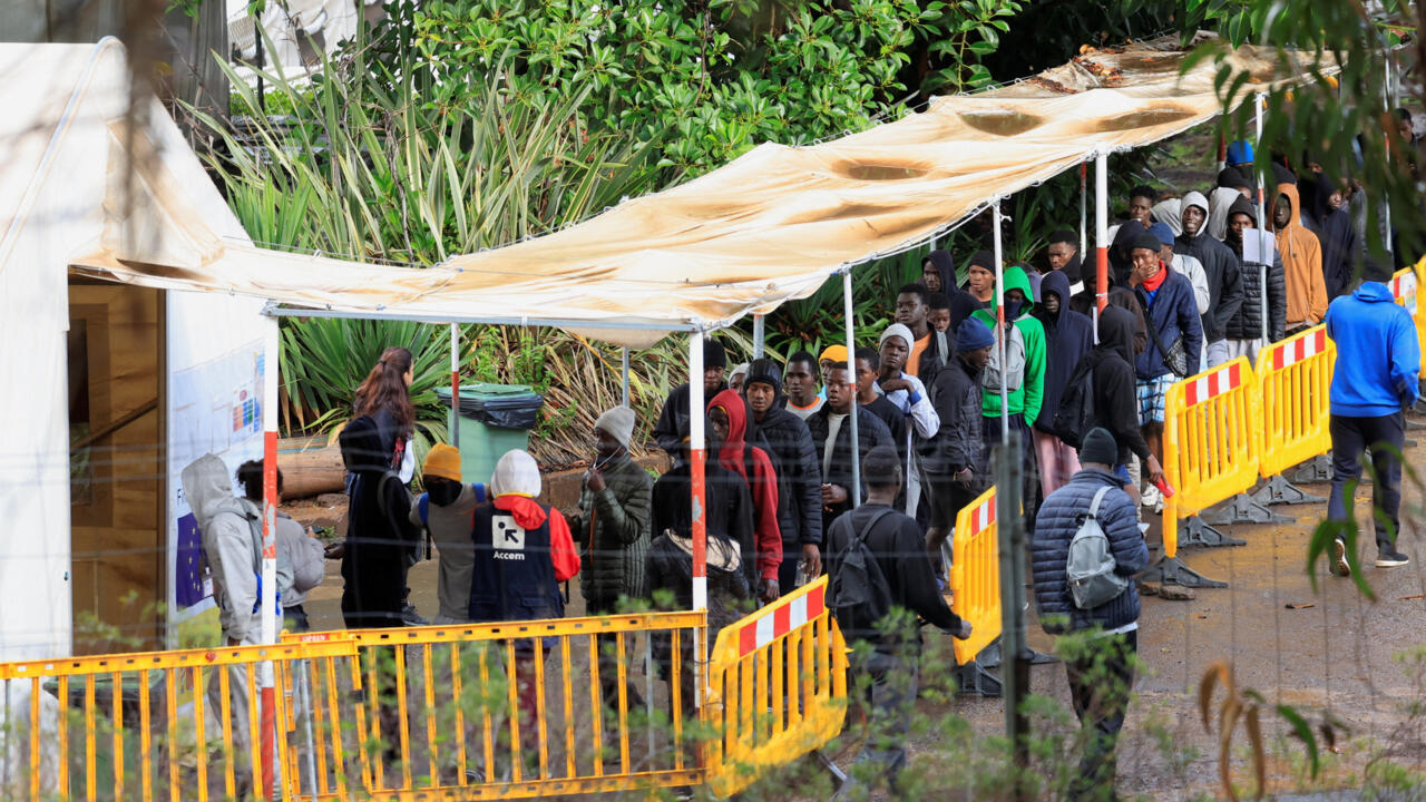 Spain faces record surge in migrants reaching Canary Islands