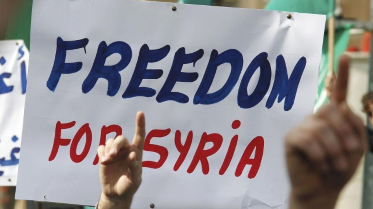 مخالفان رژیم سوریه دخالت نظامی کشورهای عرب و مسلمان را می خواهند