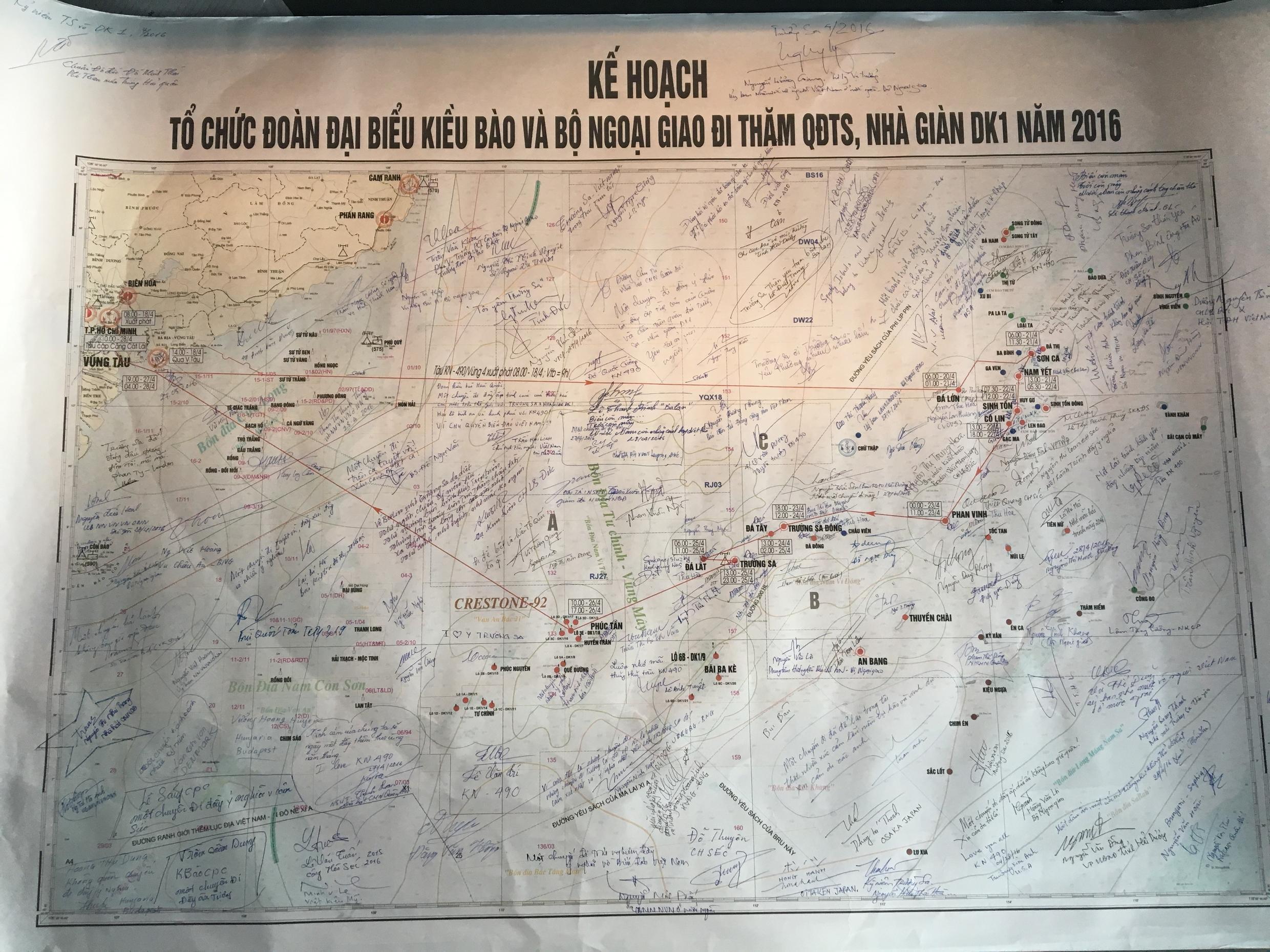 Chuyến đi Trường Sa qua lời kể một Việt Kiều - Tạp chí xã hội