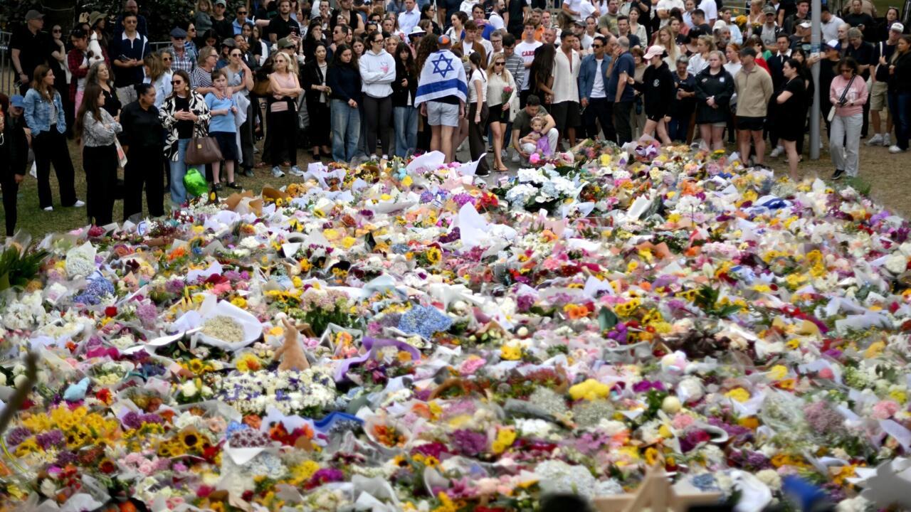 Timeline: How the Bondi Beach mass shooting unfolded