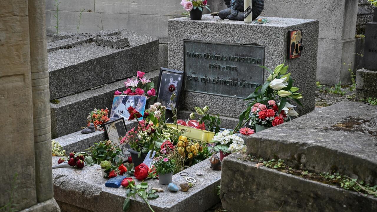 Encuentran el busto de la tumba de Jim Morrison robado en París en 1988