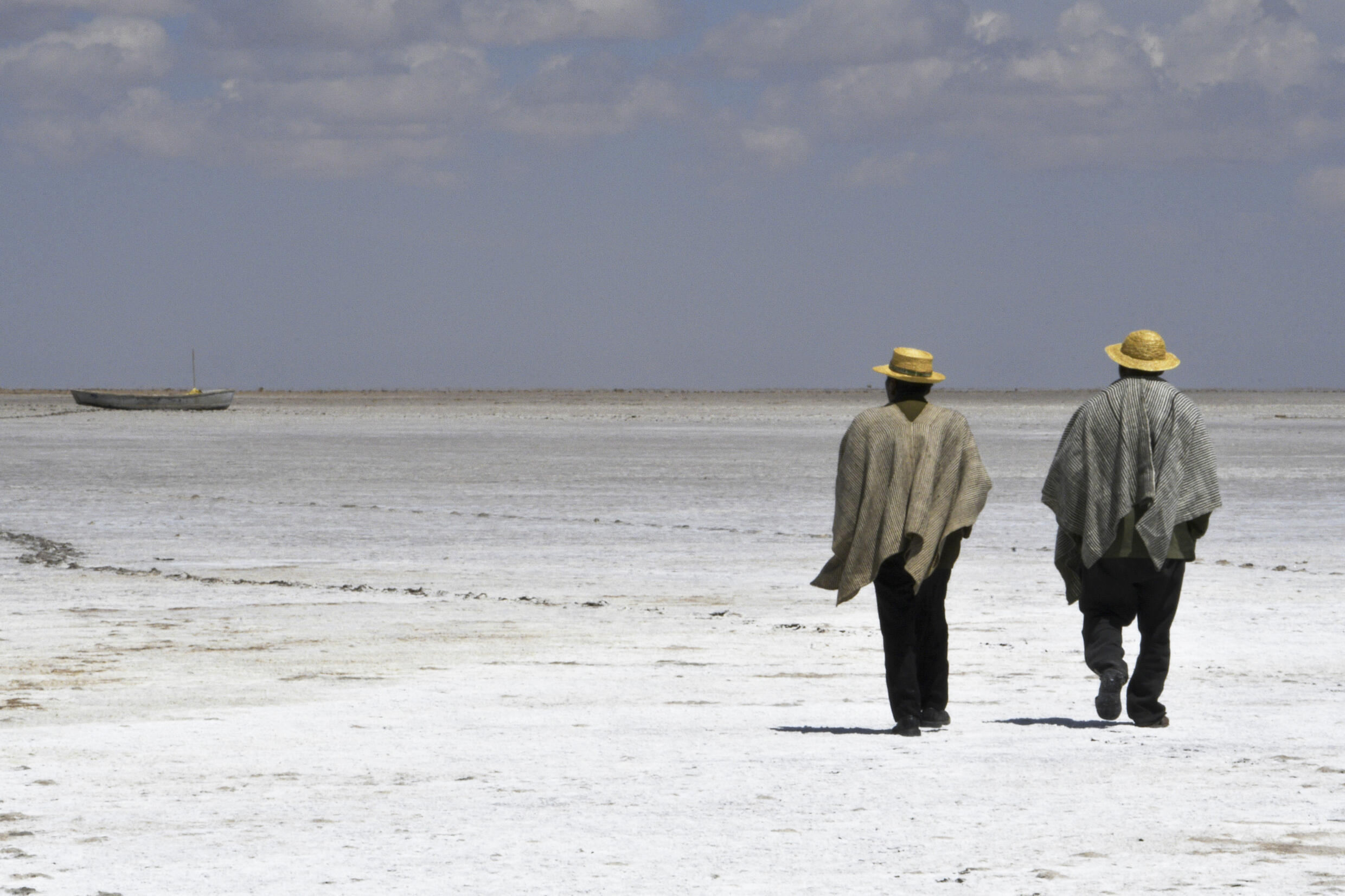 In Bolivia, Lake Poopo's 'water people' left high and dry