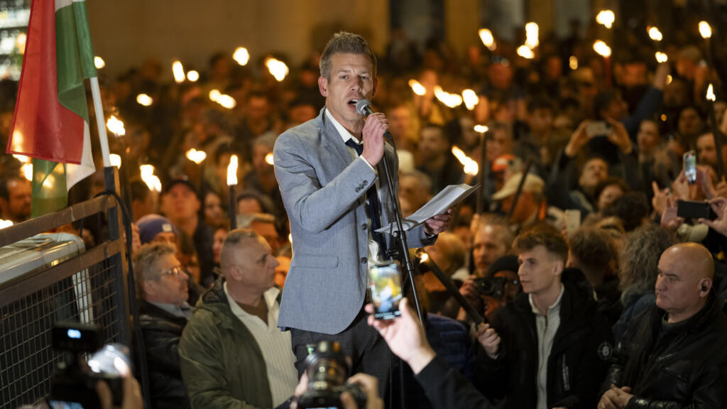 Hungary : Hàng trăm nghìn người biểu tình chống chế độ Orban