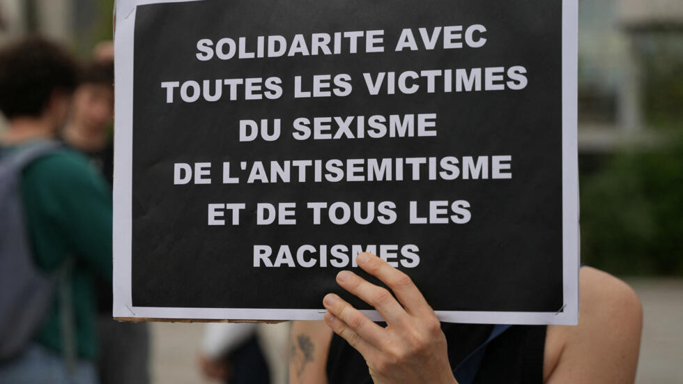France: le racisme, l'antisémitisme et la xénophobie en hausse en 2023, selon un rapport de la CNCDH