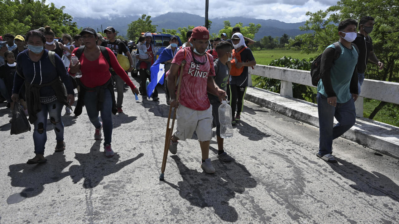 Thousands of US-bound migrants surge into Guatemala - RFI