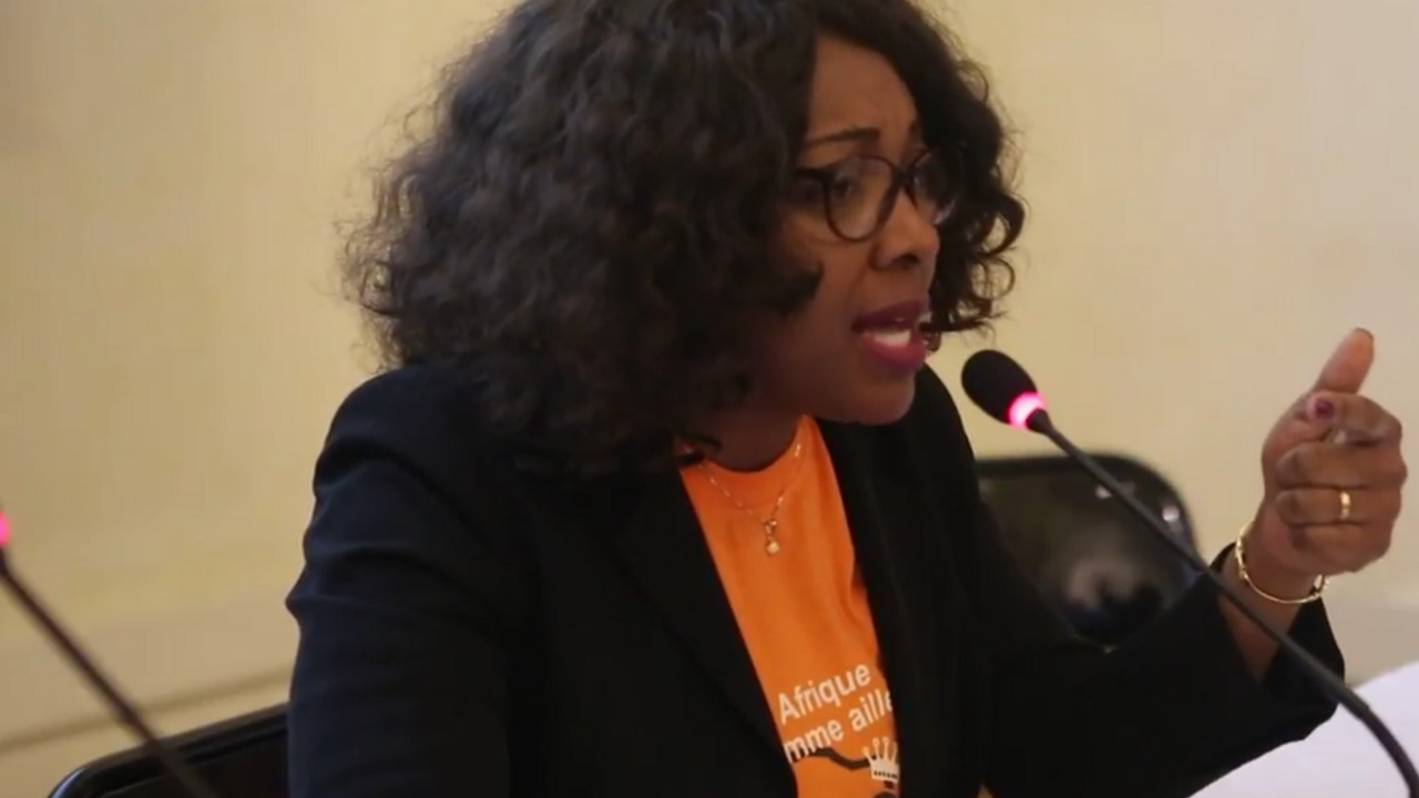 Laurence Ndong, ministre gabonaise: «Il y a mieux à faire que de ...