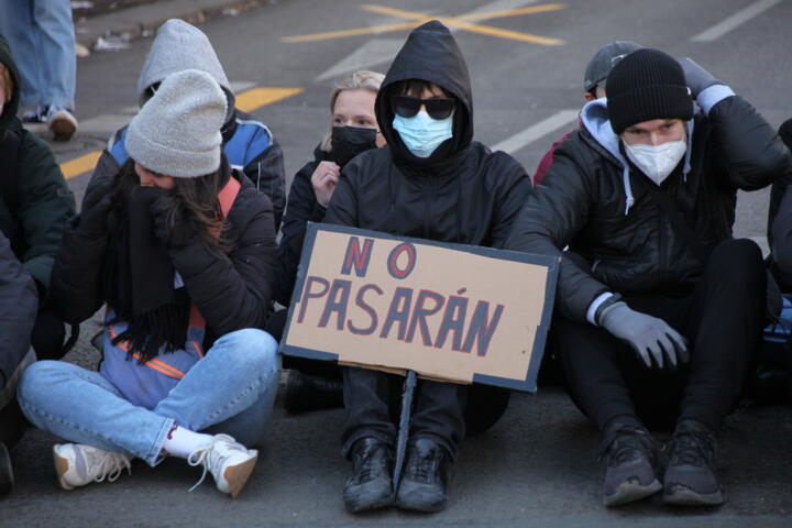 Far-right rally in Berlin faces Antifa resistance on eve of crucial ...