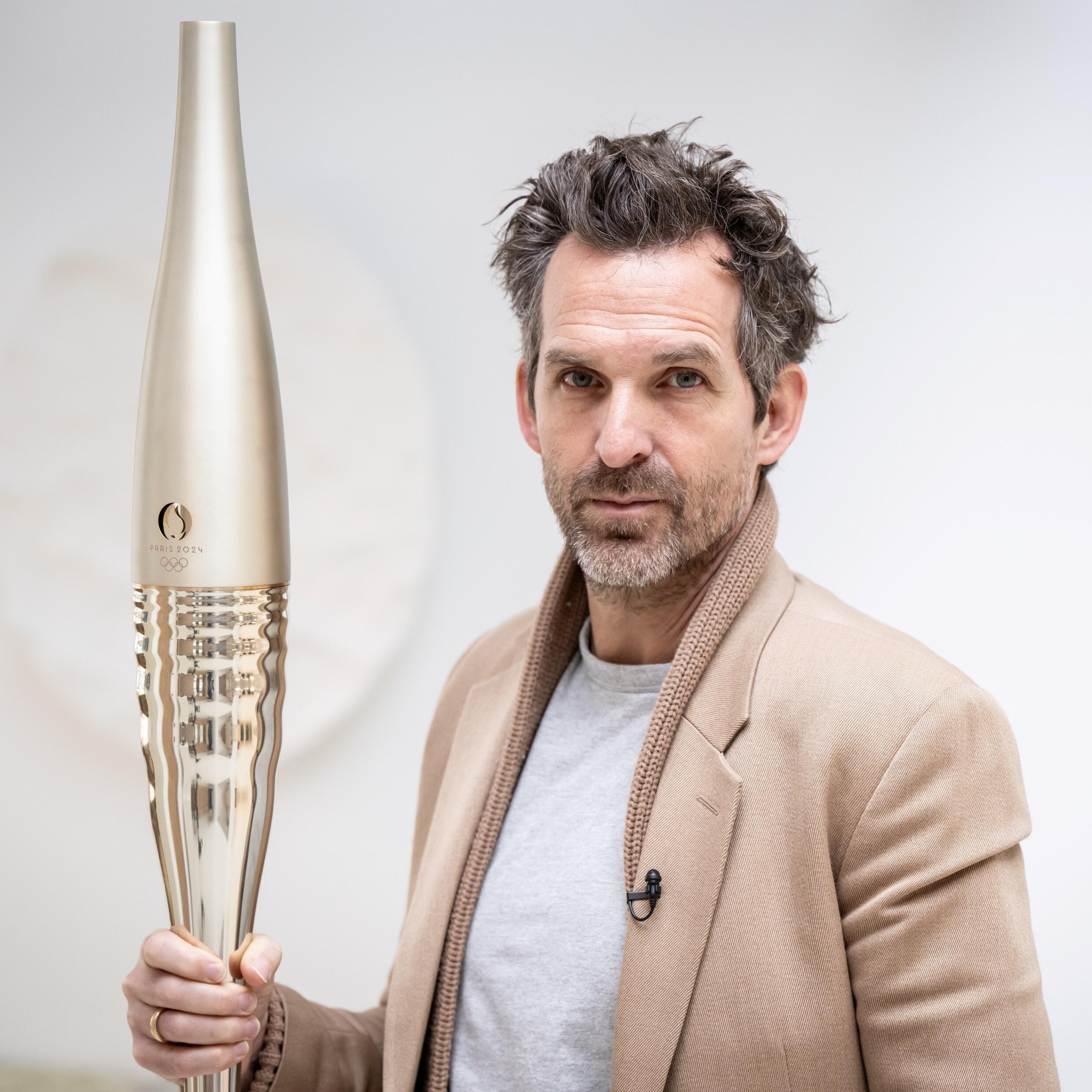 Mathieu Lehanneur, designer magicien de la torche et de la vasque ...