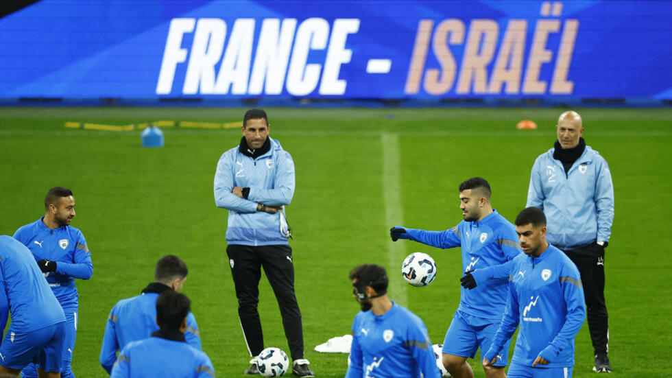 Para além do futebol: Israel e França fazem jogo tenso em Paris - Linha ...