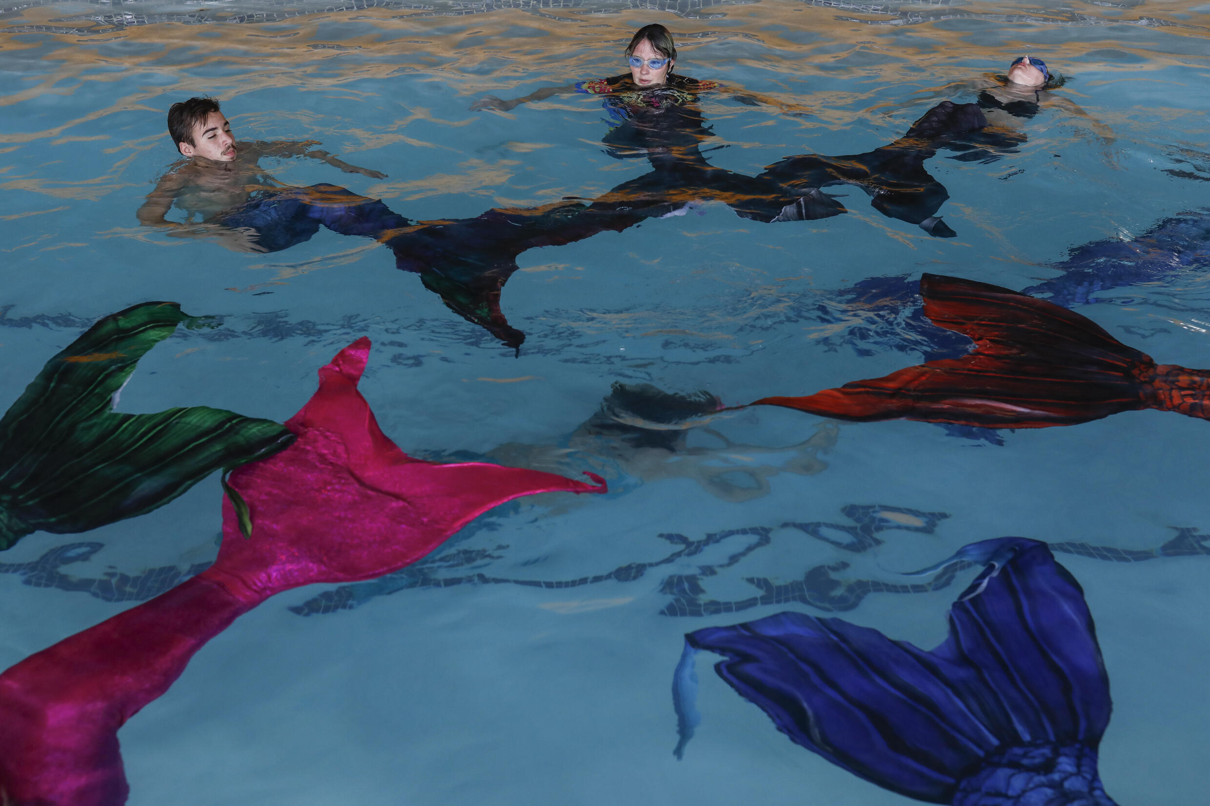 South Africans splash into mermaiding as a sport