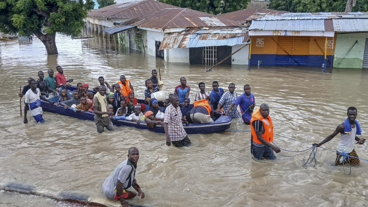 Ibrahim Garba Wala game da halin da ake ciki na bada agaji a Maiduguri ...
